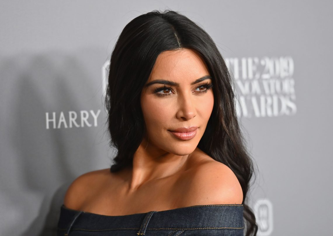 "What happened to your hip and waist": Kim Kardashian gets Embarrassed ...