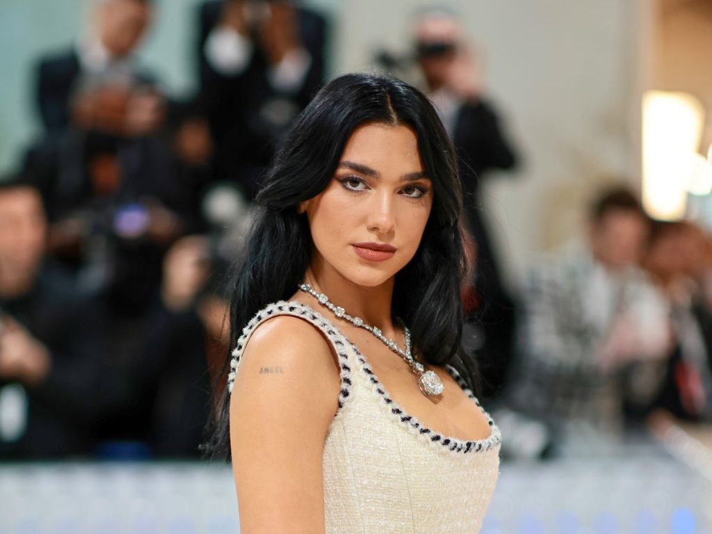 Dua Lipa Overcame Her Biggest Fear in Henry Cavill's Upcoming Spy Movie ...