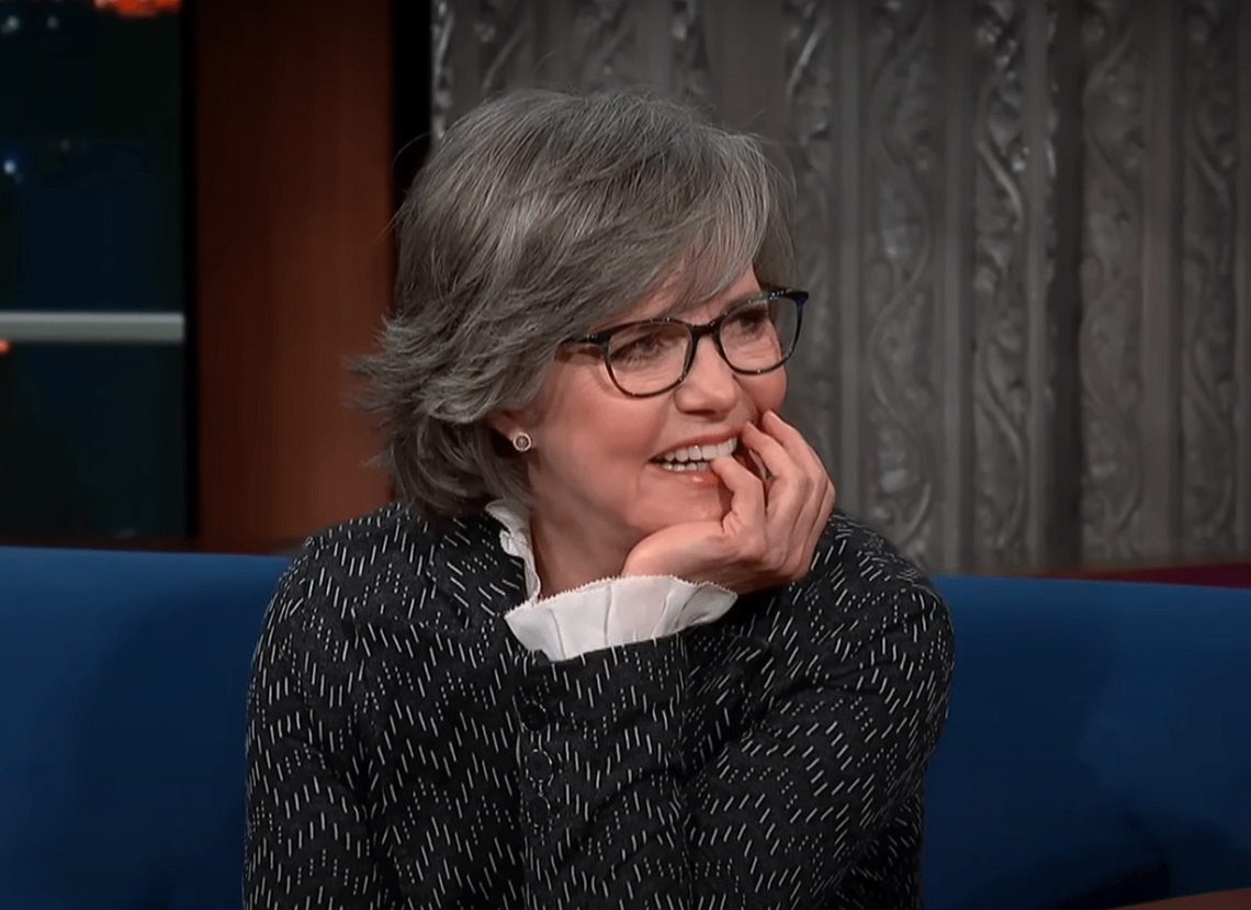 The Amazing Spider-Man Actress Sally Field Reveals Burt Reynolds Hated ...