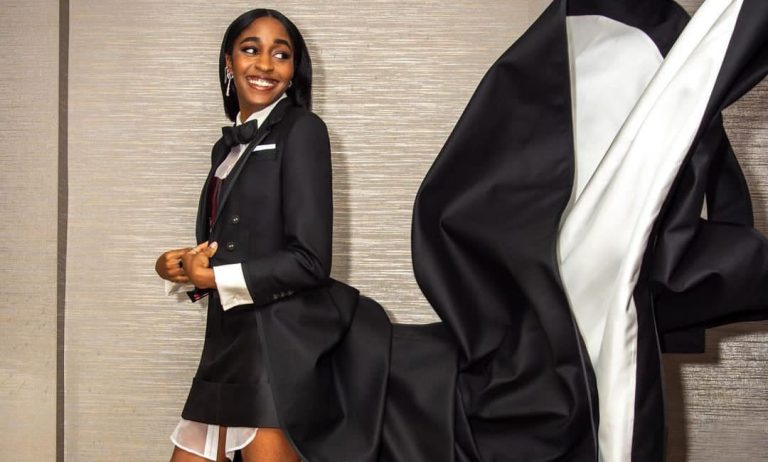 Ayo Edebiri Proudly Owns Her Adopted Irish Identity After Joke About ...